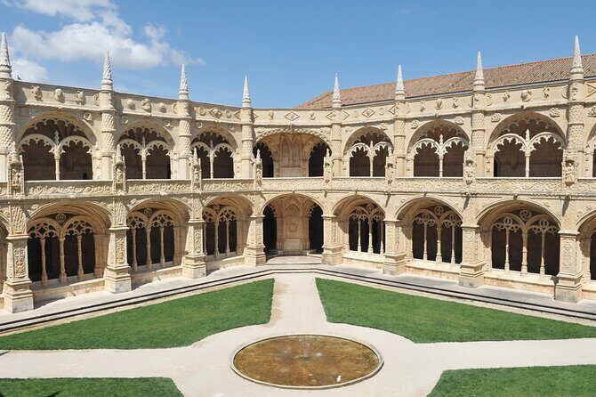 Private 4-Hour Lisbon City Highlights Tour by Tuktuk - Who Is This Tour For?