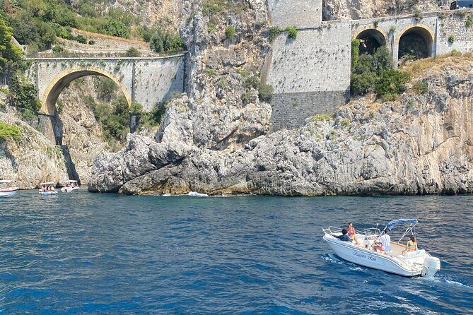 Private 40hp Boat Tour of the Amalfi Coast and Positano - First Stops: Cultural and Artistic Highlights