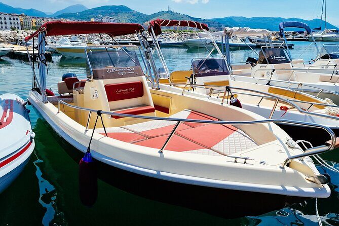 Private 40hp Boat Tour of the Amalfi Coast and Positano - The Showstopper: Positano & Final Stops