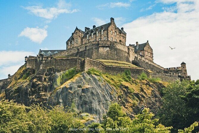 Private 4h Walking Tour in Edinburgh with Edinburgh Castle Tour - Final Thoughts: Is It Worth It?