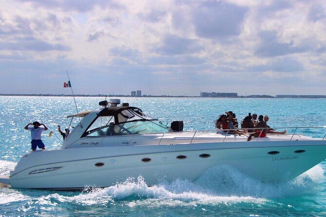Private 50FT Yacht Rental in Cancún P8 - FAQ