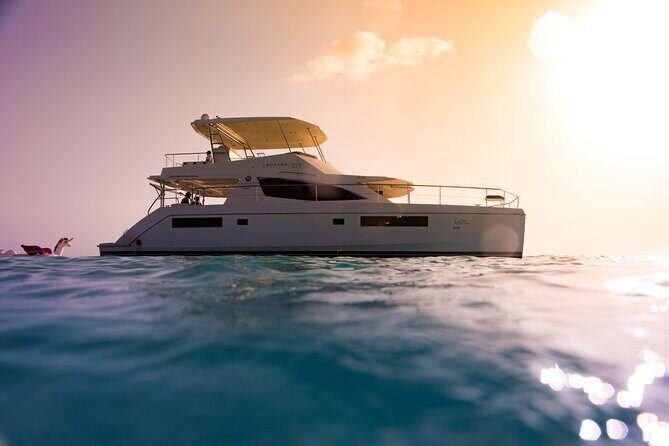 Private 51' Leopard boat Punta Mita  Chef & Open Bar Included - Key Points