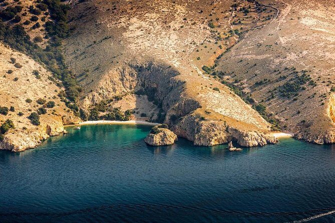 Private 7,5h Plavnik Island & Wild Bays Full-day Boat Trip - Key Points