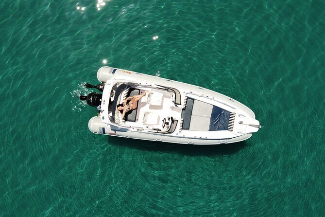 Private 7m 250hp speed boat tour Shipwreck Blue caves up to 8pax - Who Is This Tour Best Suited For?