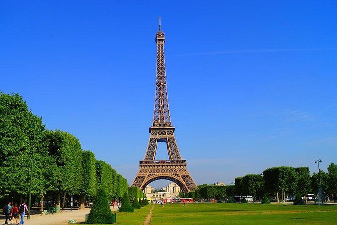 Private 8-hour city tour of Paris with driver and official guide - Hotel pick up - Key Points