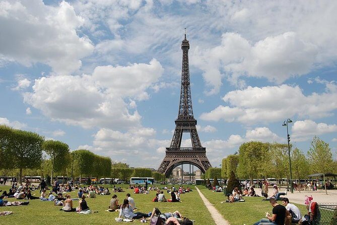 Private 8-hour city tour of Paris with driver and official guide - Hotel pick up - What Youll Experience