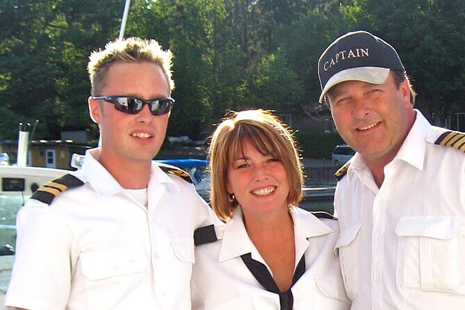 Private 90 Minute 1000 Islands Cruise For Up to 50 People - FAQs