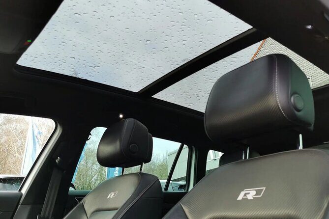 Private Airport and City Transfer in Panoramic Roof Station Wagon - The Experience in Detail