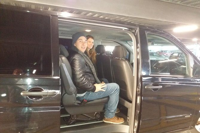 Private Airport transfer From or to Edinburgh airport (One way transfer) - The Booking Experience and Payment