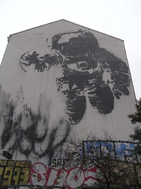 Private Alternative Berlin Tour -Murals, Graffiti and Squats - A Closer Look at the Tour Experience