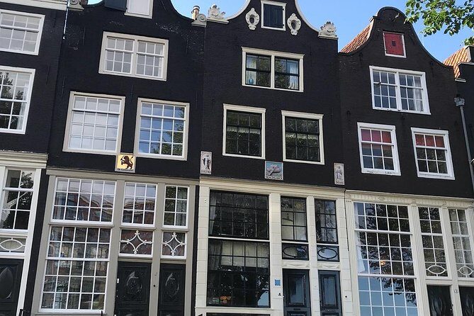 Private Amsterdam Bike Tour with a local guide (also for families) - Key Points