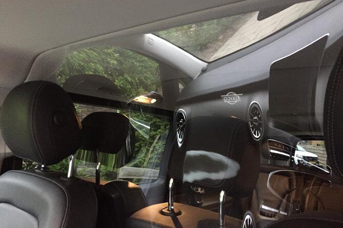 Private Amsterdam Departure Transfer to AMS Schiphol Airport - FAQs