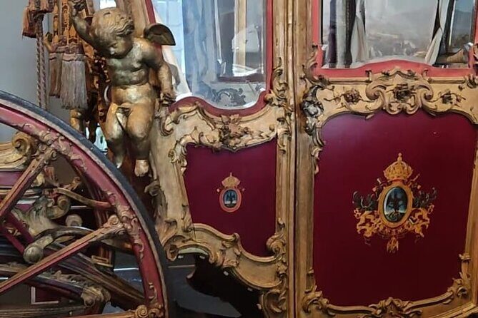 Private and Guided Tour to Chapultepec Castle with Transportation - FAQ