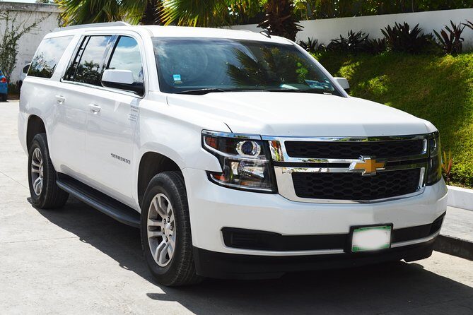 Private Arrival Luxury Transfer: San Jose International Airport to Hotels (1 - 5) - First Impressions: What You Should Expect