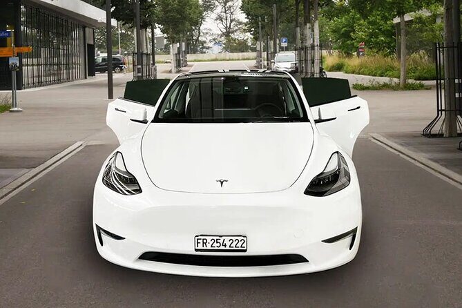 Private Arrival Transfer: from Zurich Airport to Zurich City - The Sum Up