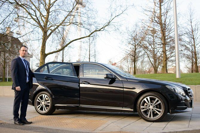 Private Arrival Transfer: Heathrow Airport to Central London - A Detailed Look at the Experience