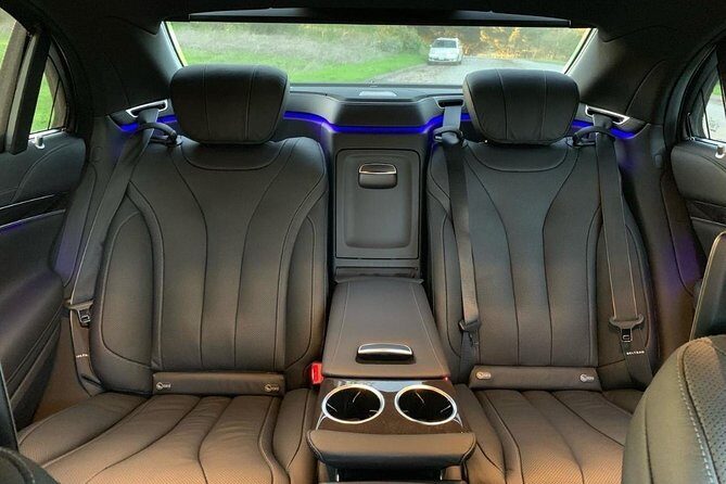 Private Arrival Transfer - YYZ Airport to Toronto Downton Hotel & Accommodations - Introduction