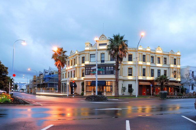 Private Auckland City Tour For Small Group in a luxury vehicle. - Frequently Asked Questions