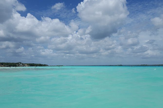 Private - Bacalar sailing across the mesmerizing waters - Who Should Consider This Tour?