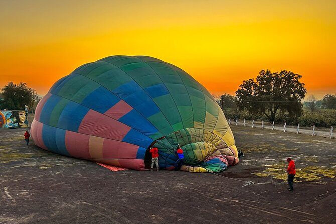 Private Balloon Flight Over Teotihuacan with Optional Transfer - FAQs