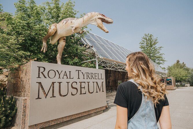Private Banff/Canmore BAD LANDS Tour with Royal Tyrrell Museum 9H - FAQ