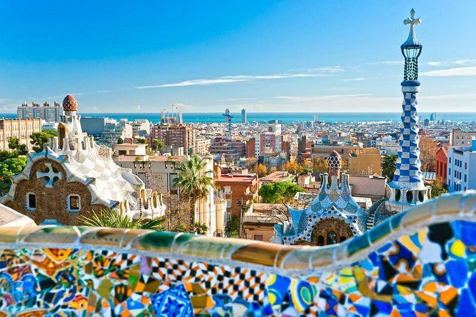 Private Barcelona and Park Güell Tour with hotel Pick-up - What Makes This Tour Stand Out