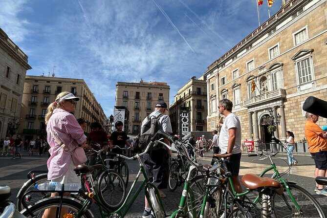 Private Barcelona Bike or E-Bike Tour - Key Points