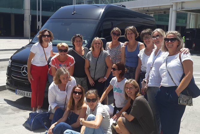 Private Barcelona Half-Day Tour with Local Insights - Key Points