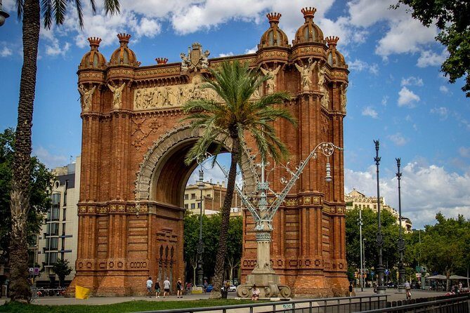 Private Barcelona Highlights Tour with Hotel pick-up - FAQs