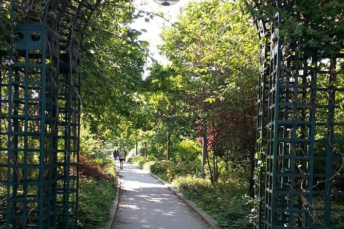 Private Bastille and Aligre market walking tour with the highline - Key Points