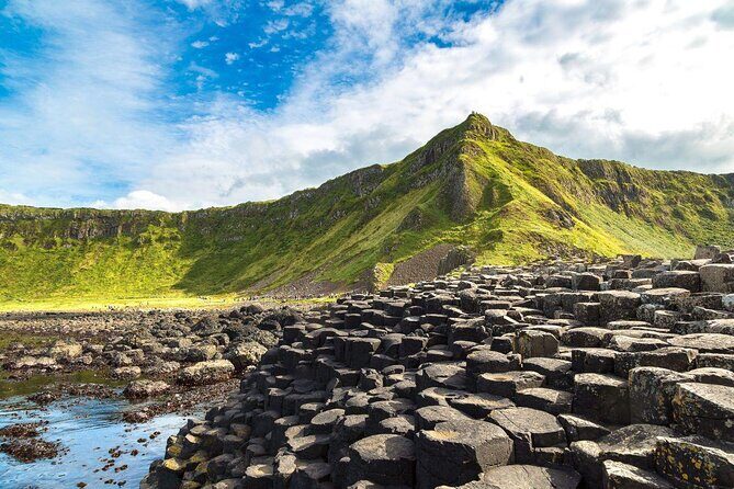 Private Belfast Mural & Giant's Causeway Tour from Belfast (2 in 1) - Key Points