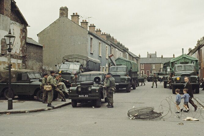 Private Belfast Troubles Cab Tour Adventure 2hrs Personal Guide - Authenticity and Emotional Impact