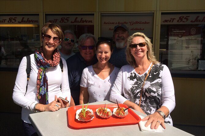 Private Berlin Bites & Historical Highlights - 2,5hrs - Discovering Berlin Through Food and History