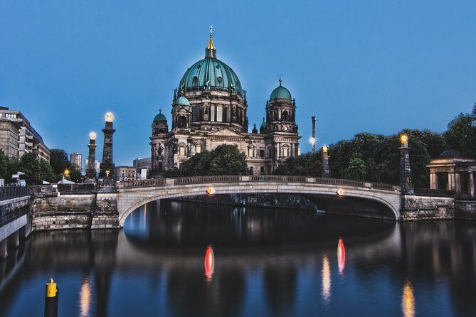 Private Berlin WWII and Cold War History Tour with Local Expert Guide - Guide Quality and Customization