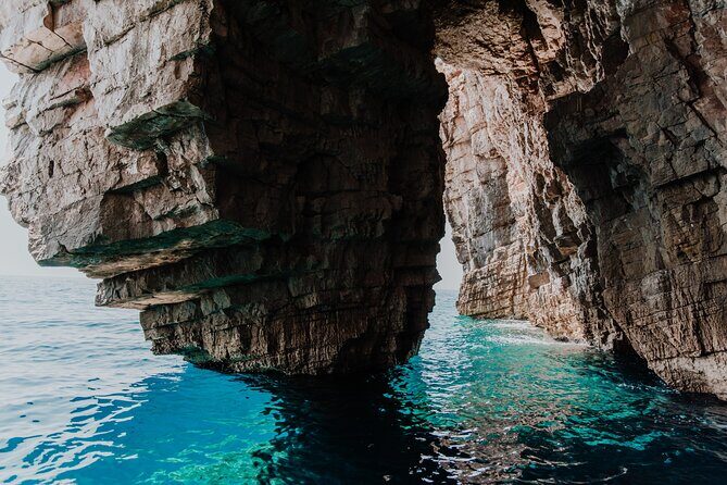 Private Blue cave, Mamma Mia and Hvar, 5 islands tour from Split - Frequently Asked Questions