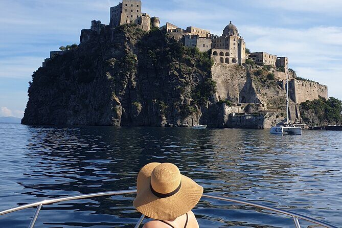 Private boat excursion island of Ischia with Gozzo Cilento 12m - Key Points