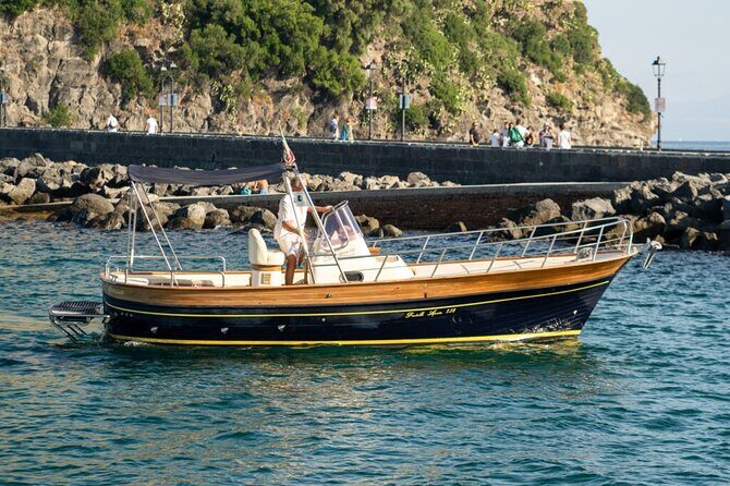 Private Boat Experience in Amalfi Coast Full Day - Frequently Asked Questions