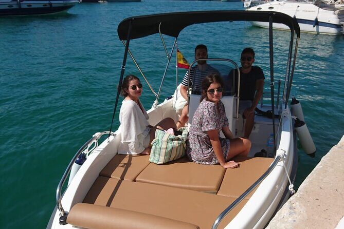 Private boat rental without title dolphin watching - FAQs