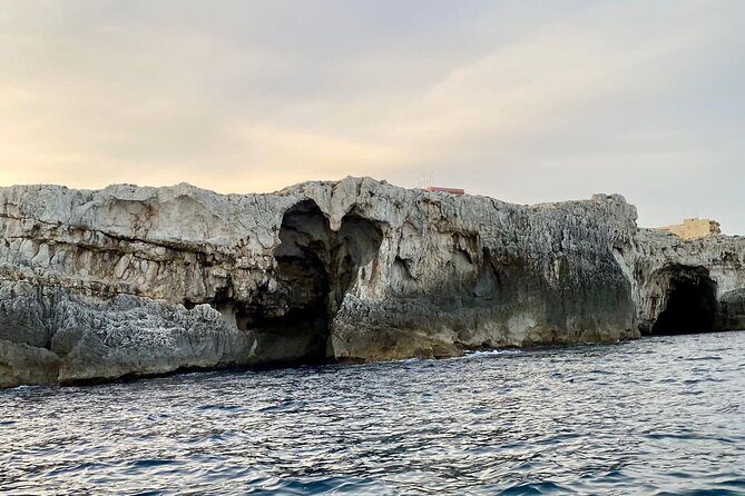 Private boat tour 1h Ortigia and caves with tales - Why This Tour Works for Different Travelers