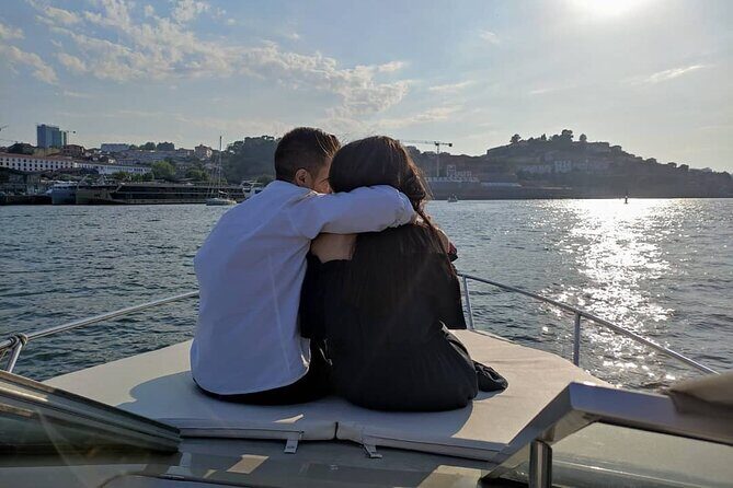 Private Boat Tour 6 Bridges and Ribeira option Sunset up to 6px - Key Points