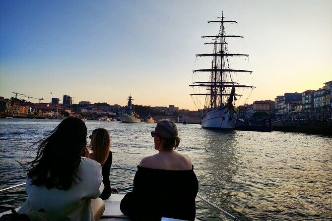 Private Boat Tour 6 Bridges and Ribeira option Sunset up to 6px - Comfort and Personal Touch