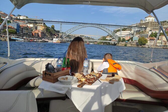 Private Boat Tour 6 Bridges and Ribeira option Sunset up to 6px - Local Insights and Commentary