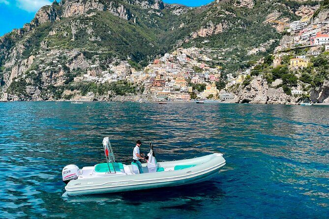 Private Boat Tour: 90 minutes in Amalfi Coast with snacks and drinks - Introduction