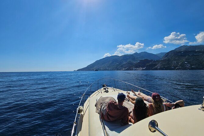 Private Boat Tour along the Amalfi Coast or Capri - The Captain and Crew: Local Experts with a Personal Touch