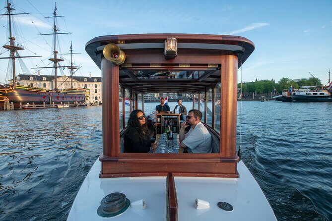 Private Boat Tour Amsterdam - 90 Min incl. welcome drink on historic saloon boat - Meeting Point and Duration