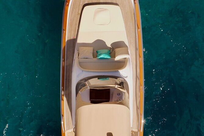 Private Boat Tour Capri-Blue Grotto - All-inclusive price - Key Points