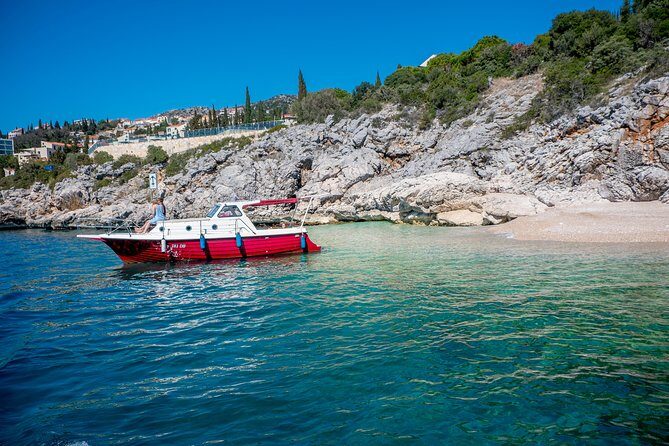 Private boat tour- explore the islands, find hidden caves and try snorkelling - The Sum Up