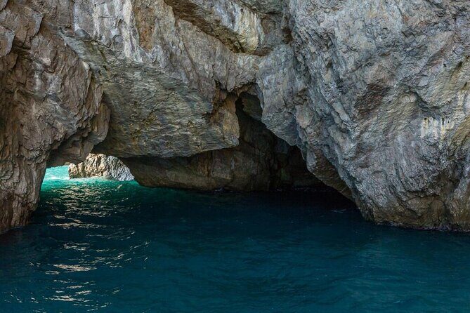 Private Boat Tour from Sorrento to Capri and Positano - Key Points