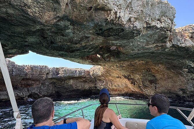 Private boat tour in Polignano among caves, swimming and aperitif - Introduction