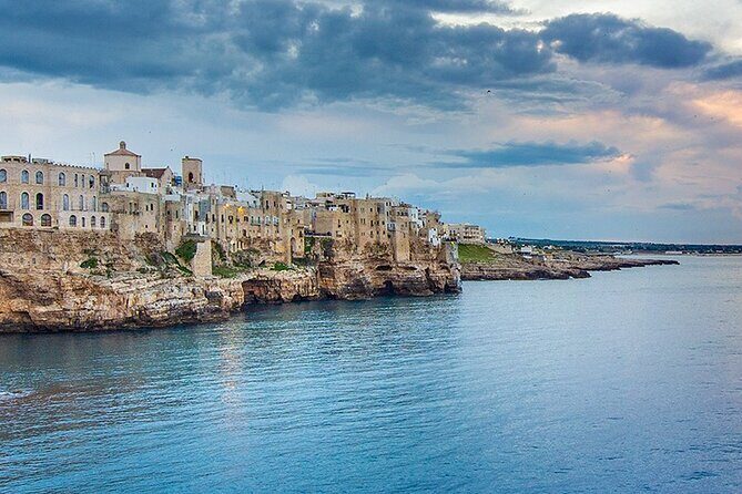 Private boat tour in Polignano among caves, swimming and aperitif - What to Expect from the Itinerary